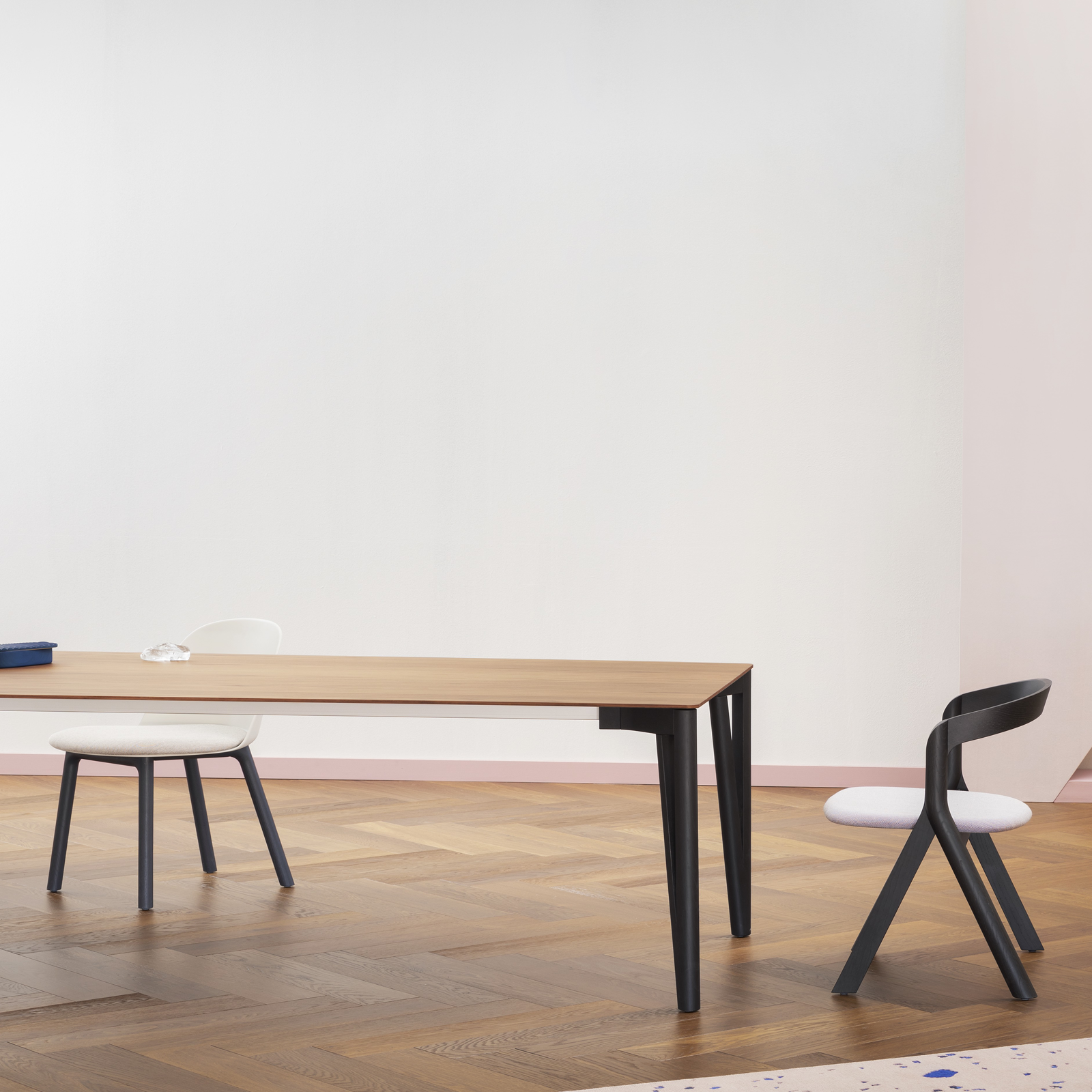 Decapo Plus | Extendable Dining Table