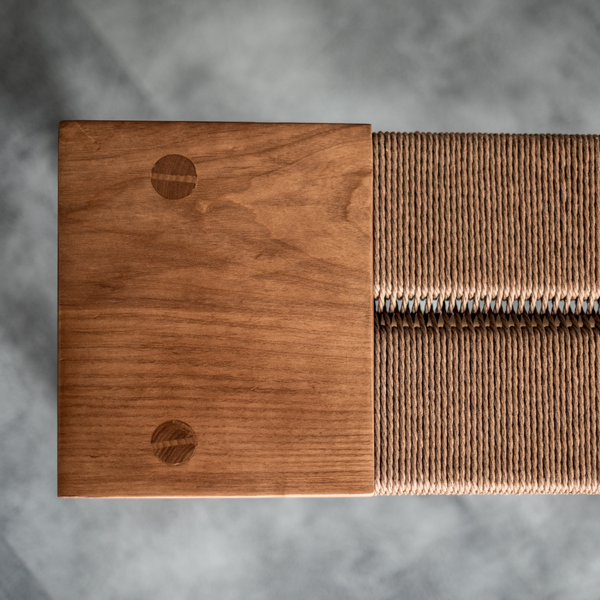 Apiro | Bench